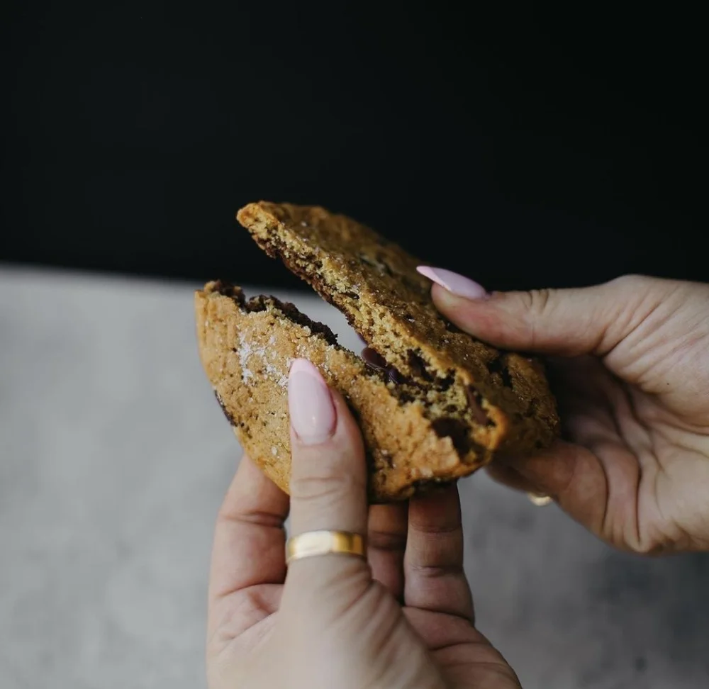 Farina Bakery | Handcrafted Macarons, Pastries, Cupcakes and Cake Slices