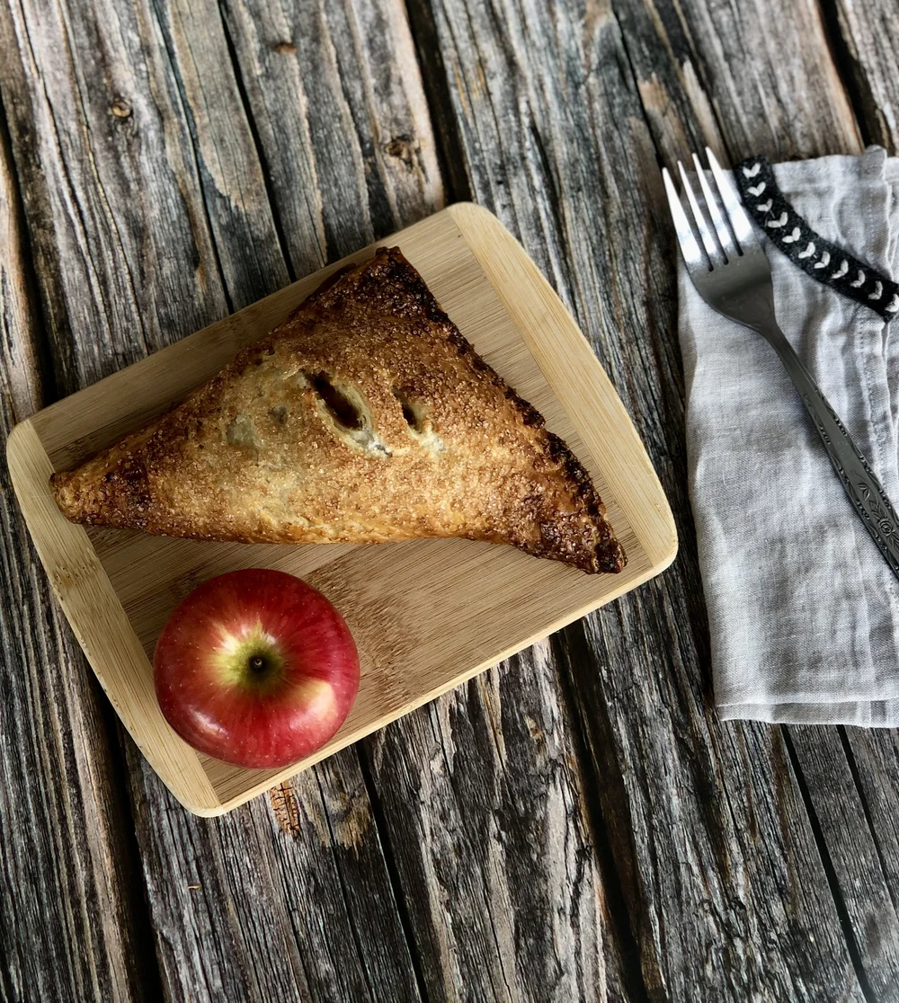 Farina Bakery | Handcrafted Macarons, Pastries, Cupcakes and Cake Slices