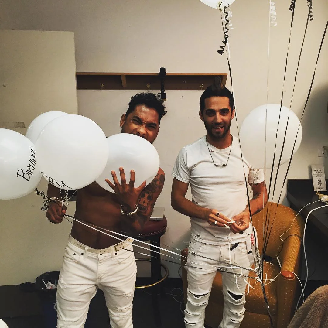 Miguel Jontel Shirtless