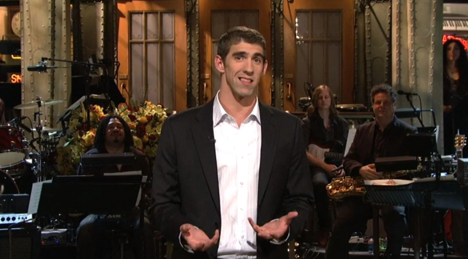 Abby Elliott Snl Intro