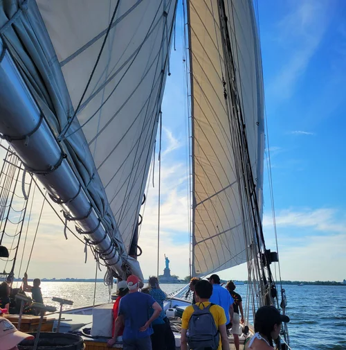 Sloop Clearwater back with PortSide June 9 - June 17 — PortSide NewYork