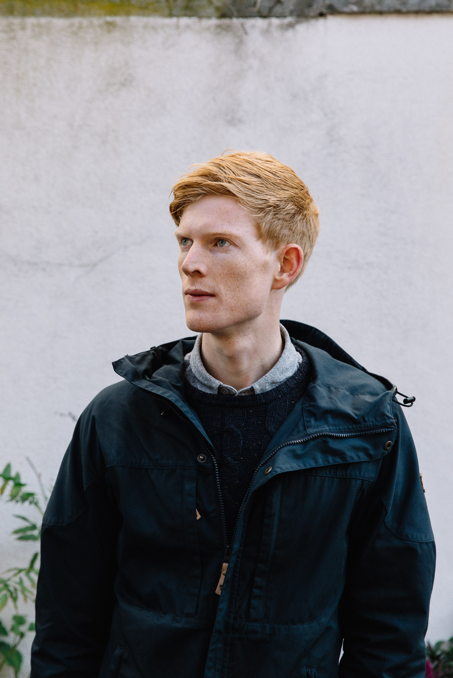 An autumn morning walk with Sander | portrait — On a hazy morning