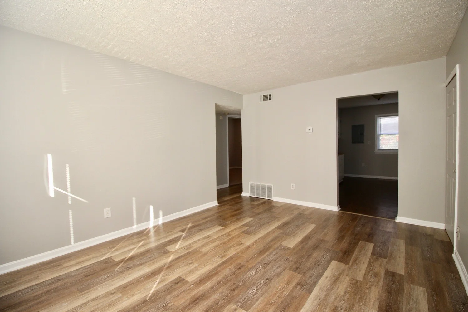 Savannah Terrace - 1 & 2 Bedroom Rental Apartments | Savannah Square ...