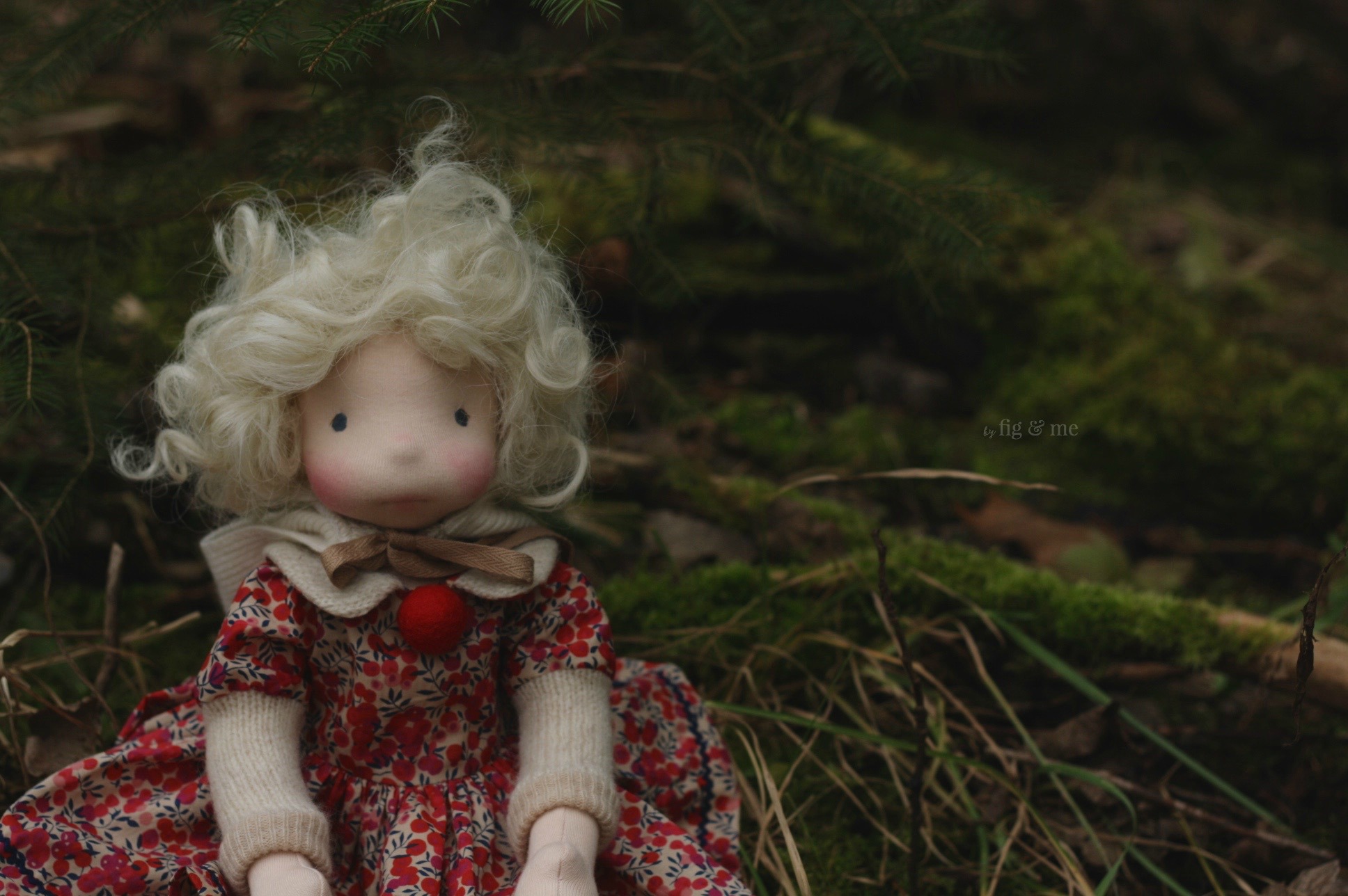 Sigrún, Freyja and Mahthildis, three natural fiber art dolls in the ...