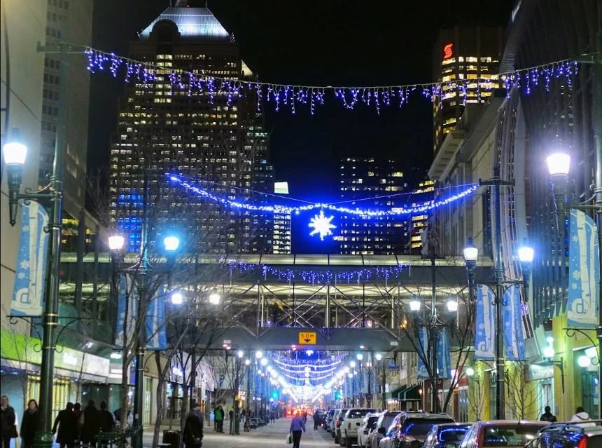 Stephen Avenue Walk: A Unique Sense Of Time & Place — Everyday Tourist