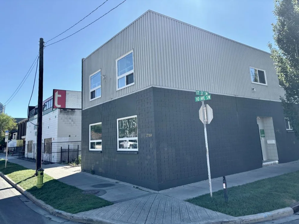 Calgary's Three OTBP Auction Houses — Every Day Tourist