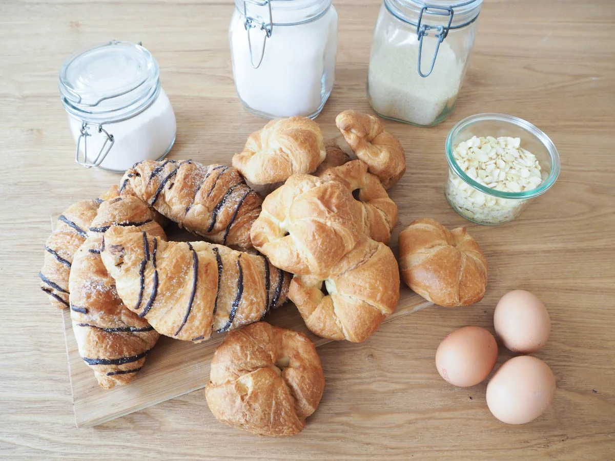 A Table — The FashionCloud