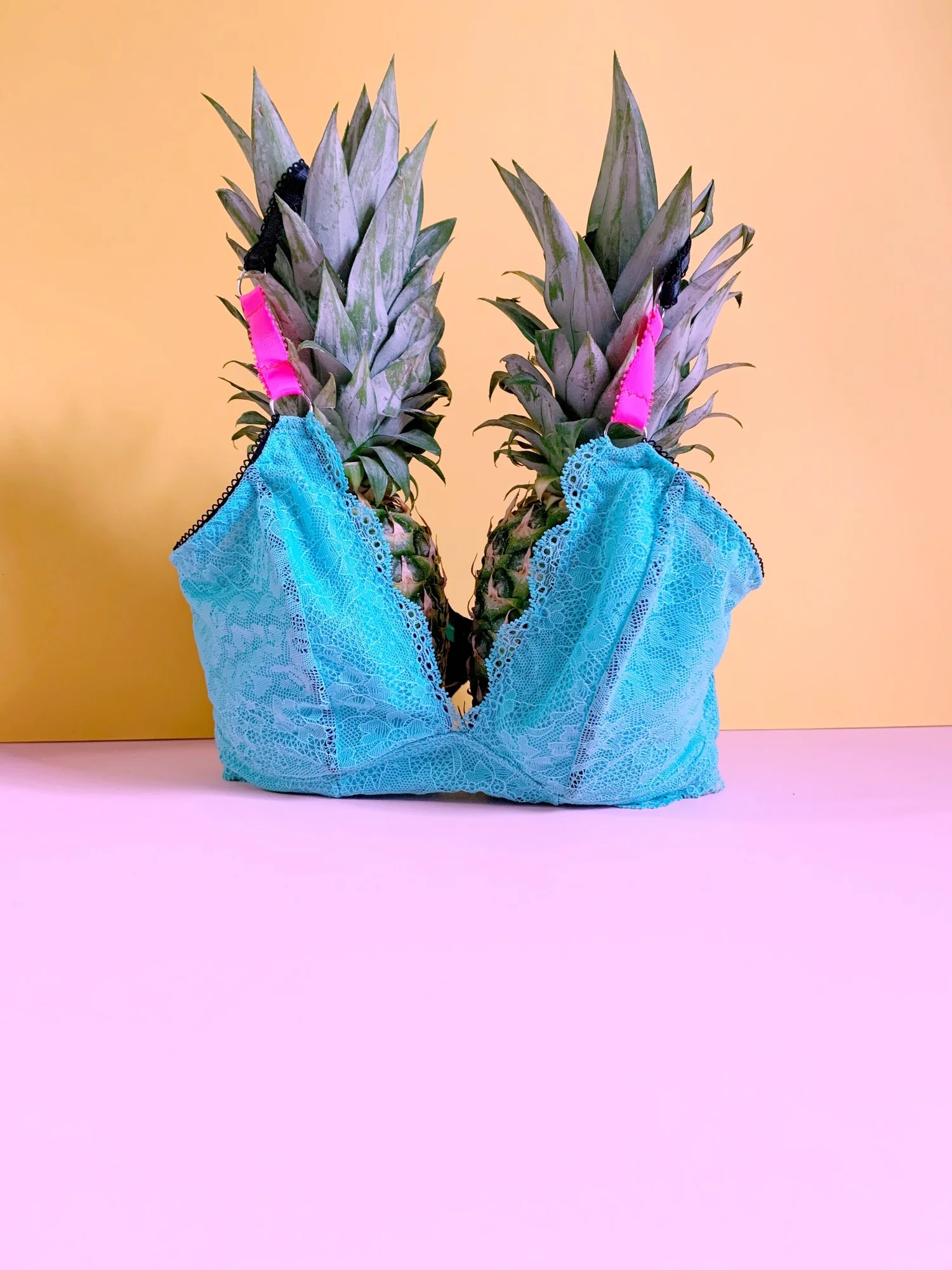 Designing a bra that supports the DD cup — Van Jonsson Design