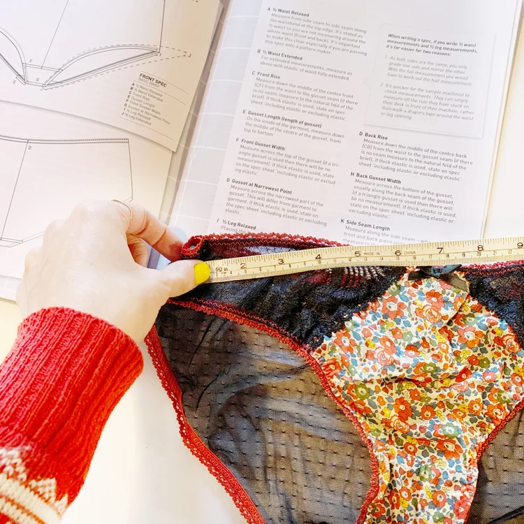 How I write out a spec sheet for a brief — Van Jonsson Design