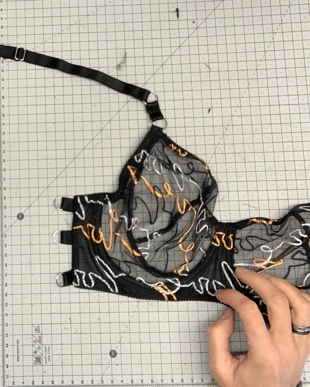 How to alter, lengthen or shorten an underband on an already made bra ...