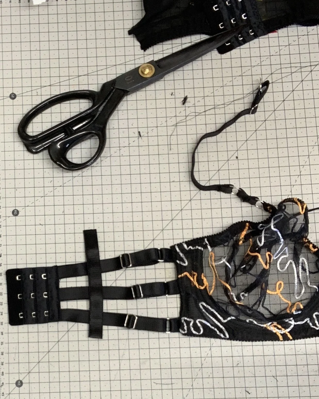 How to alter, lengthen or shorten an underband on an already made bra ...