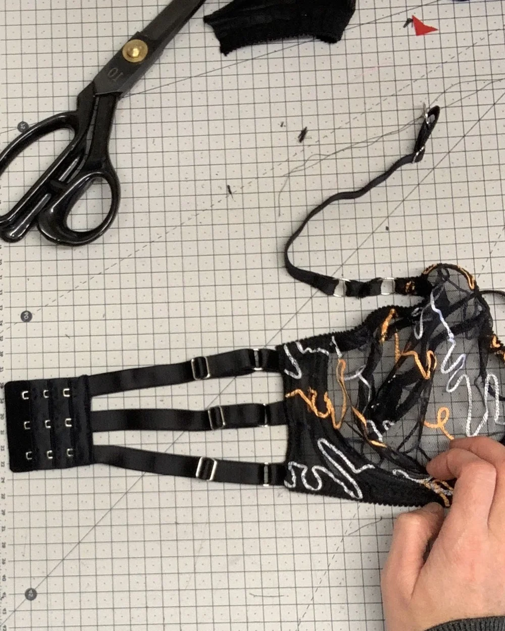 How to alter, lengthen or shorten an underband on an already made bra ...