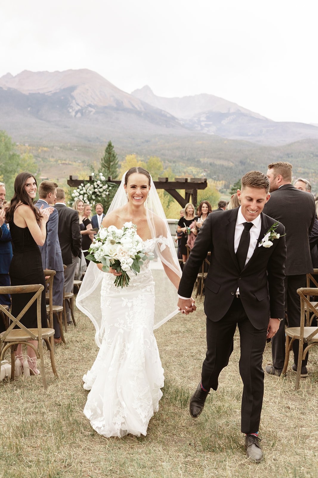 Real Wedding: Tatum + Tanner | A Timeless and Sophisticated Wedding in ...