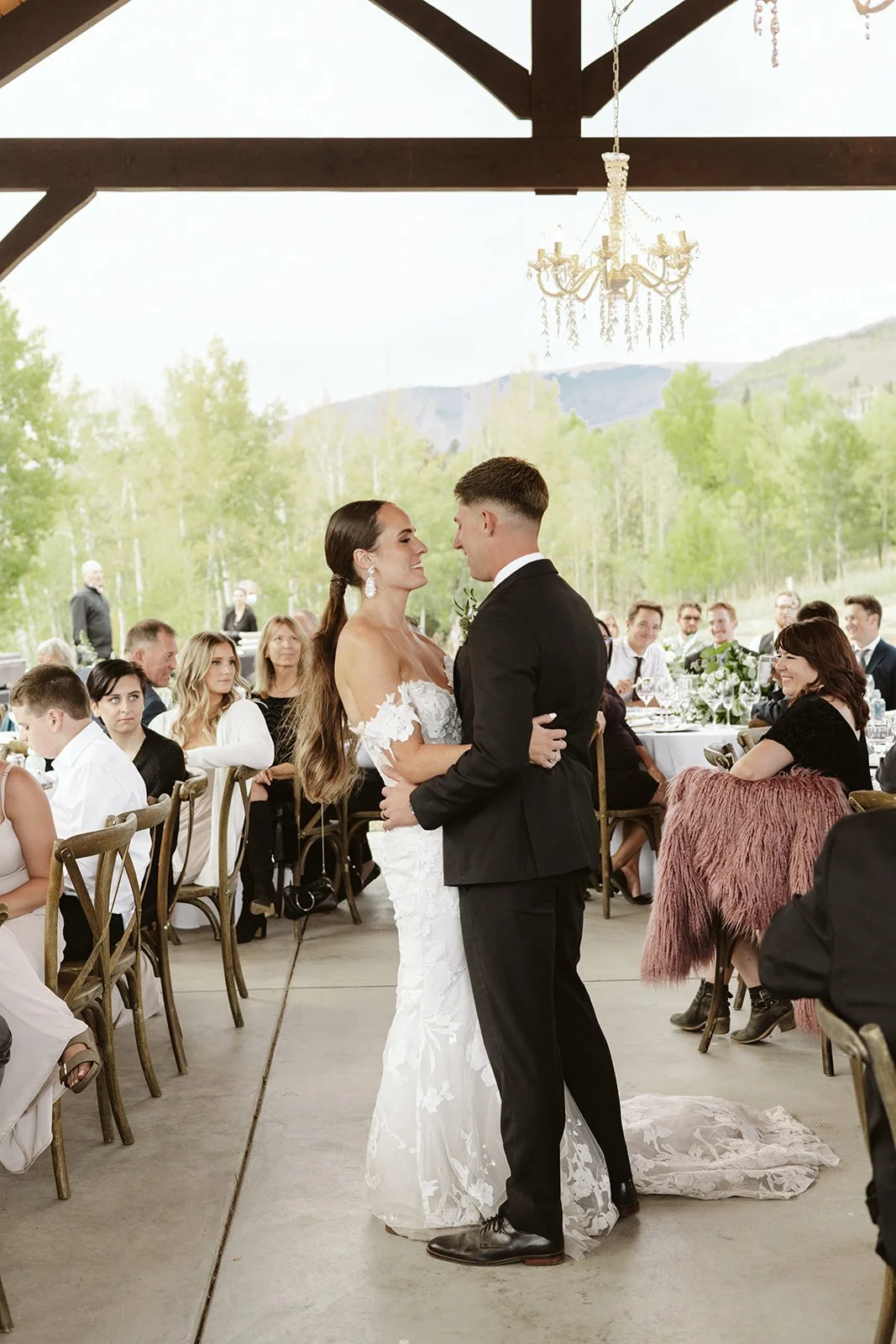 Real Wedding: Tatum + Tanner | A Timeless and Sophisticated Wedding in ...