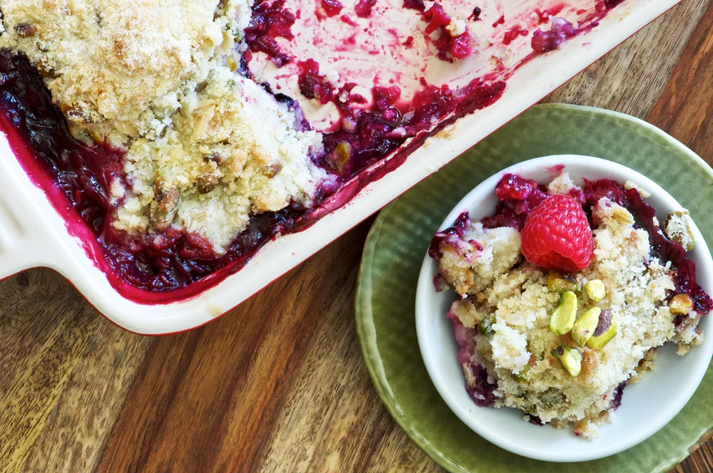 Berry Crumble — Pixels + Crumbs