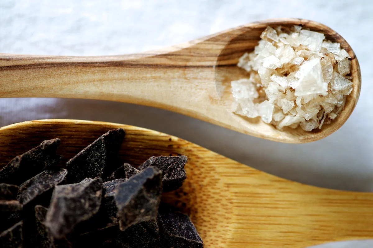 Chocolate Dipped Grahams with Smoked Sea Salt — Pixels + Crumbs