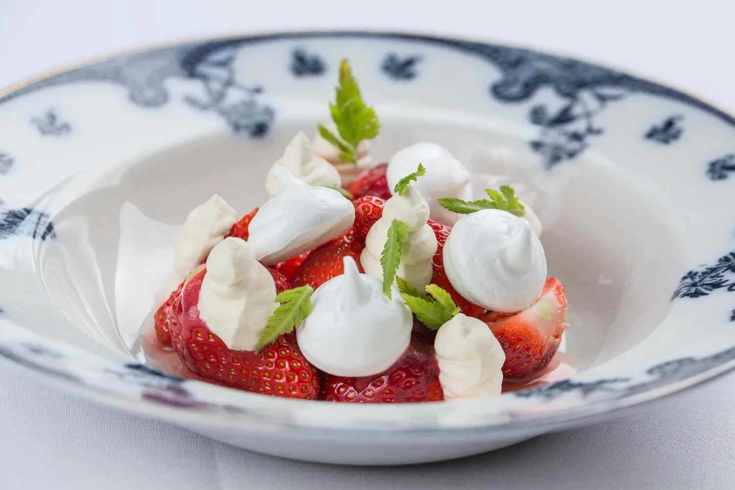 NEIL'S RECIPES: STRAWBERRIES, CREAM, MERINGUE AND BRAMBLE VINEGAR ...