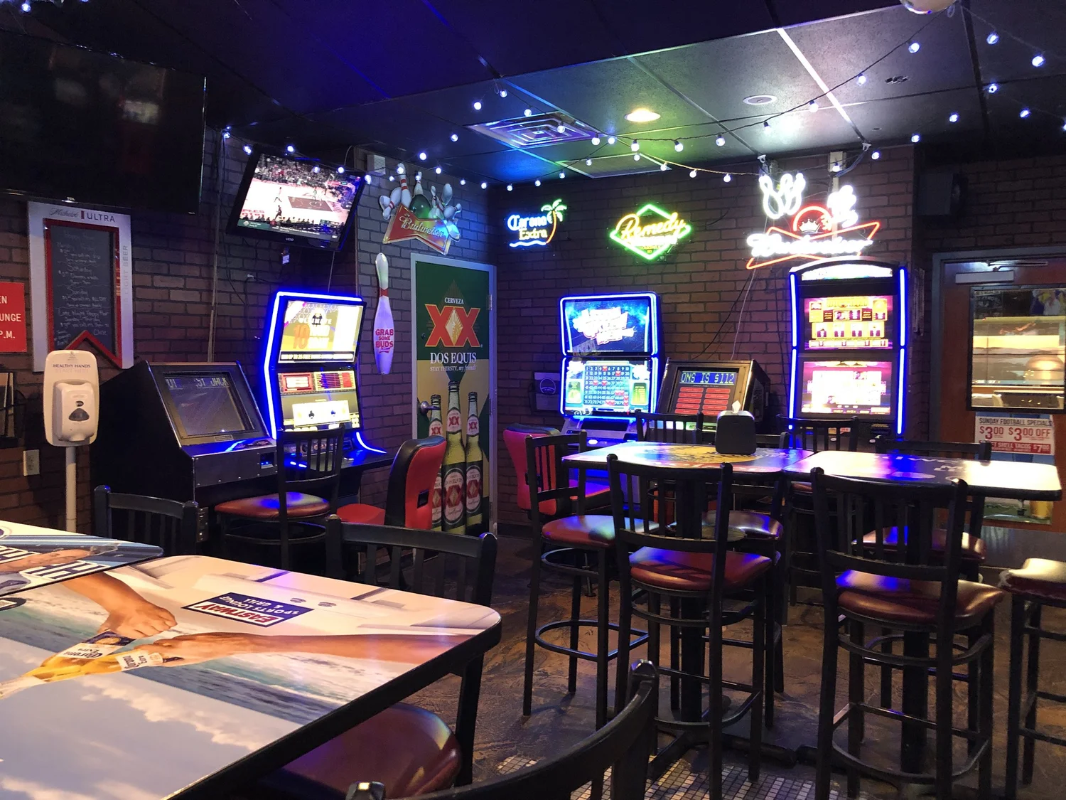Eastway Sports Lounge & Grill — Eastway Bowl