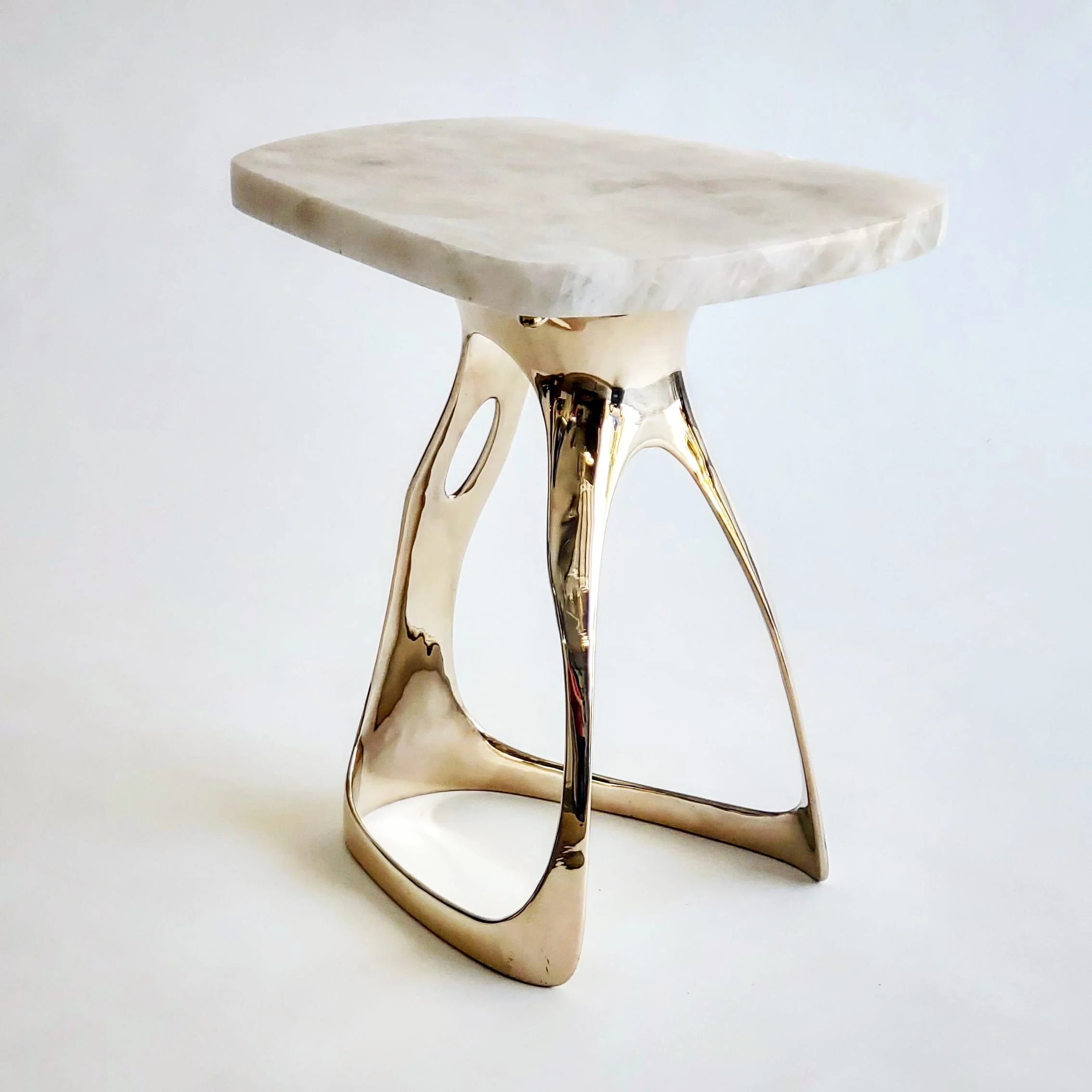 PYRA TABLE — MSMD | STUDIO