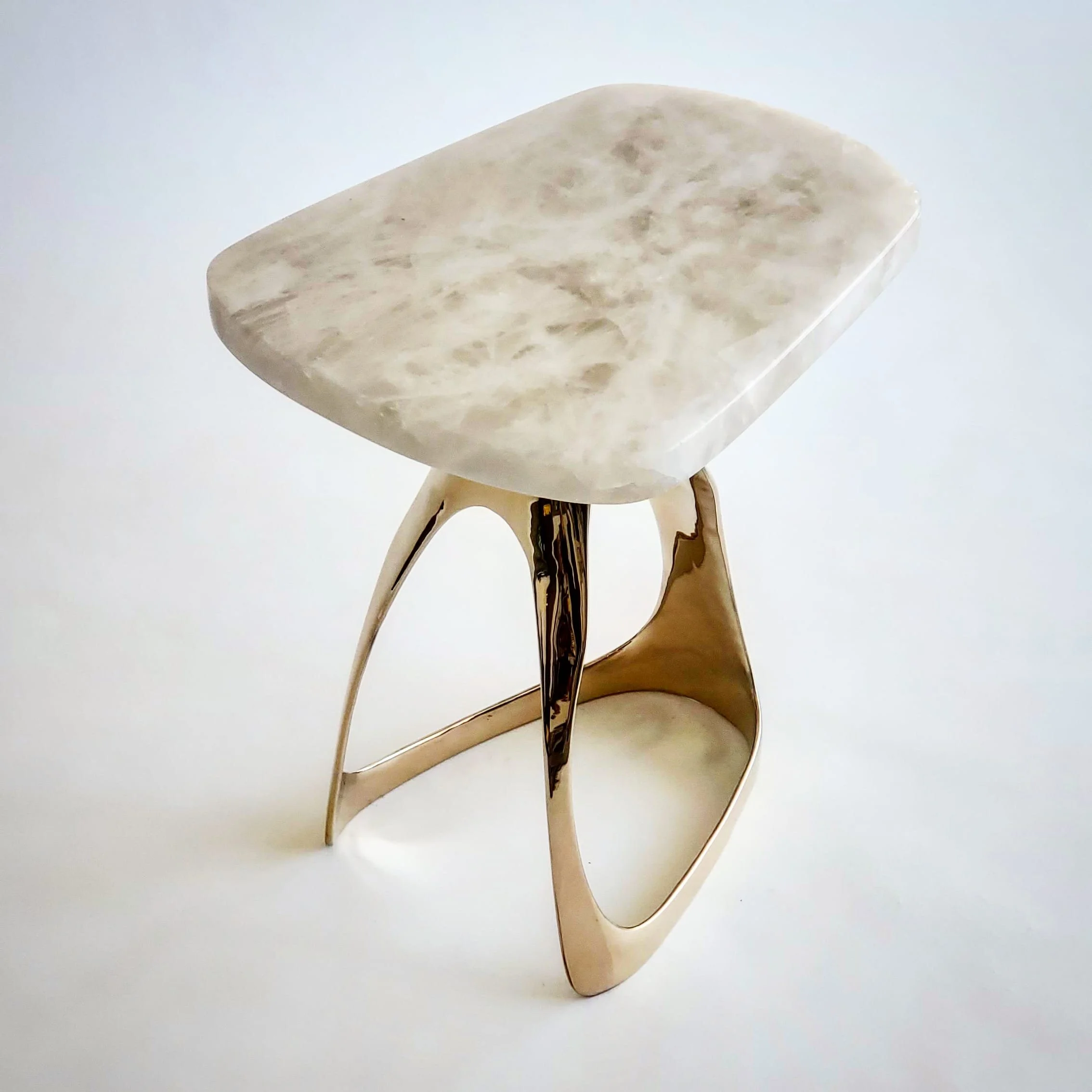 PYRA TABLE — MSMD | STUDIO