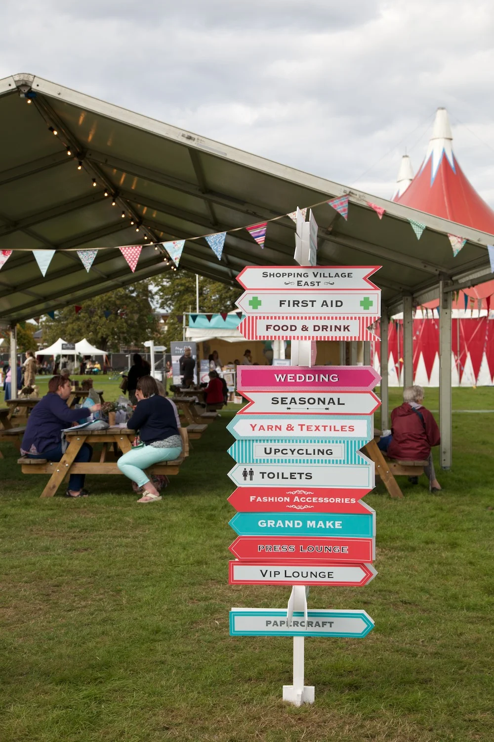 Kirstie Allsopp's Handmade Fair 2015 Hampton Court Palace • Photo ...