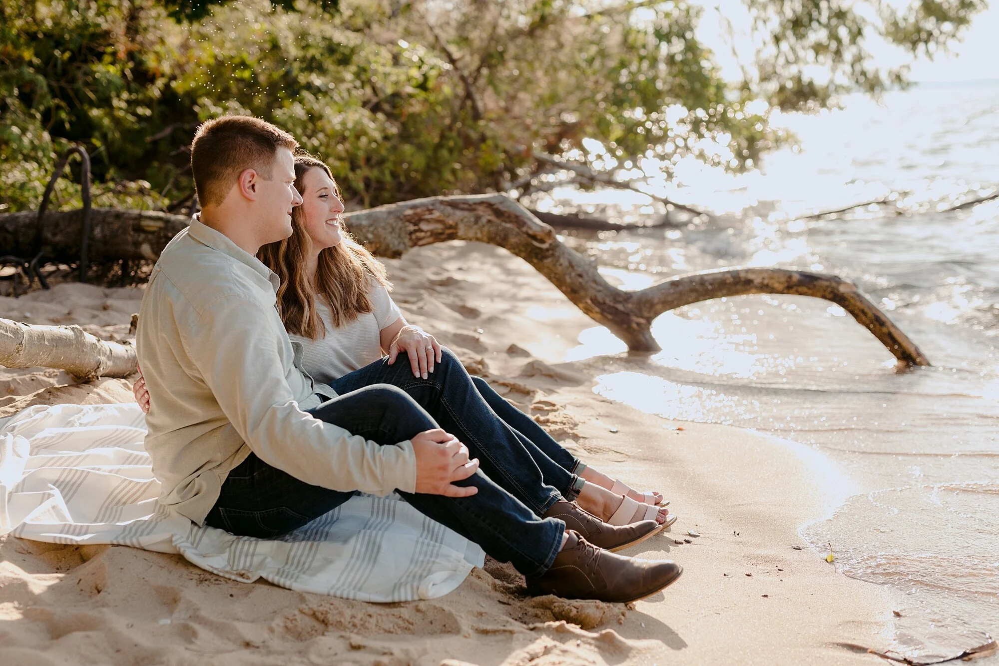 HALEY + AARON ENGAGEMENT // OLD MISSION PENINSULA ENGAGEMENT SESSION ...