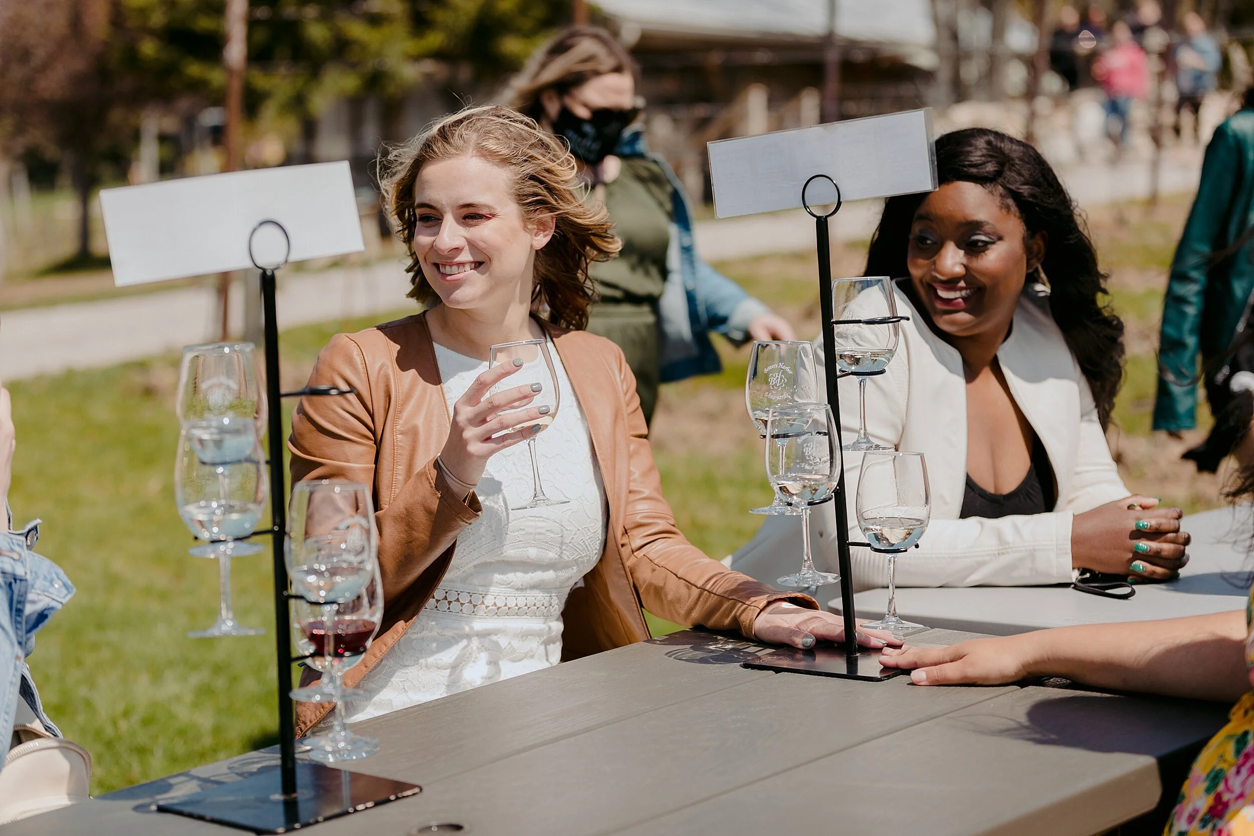 A SPRING WINERY BACHELORETTE PARTY IN TRAVERSE CITY — Courtney Kent ...