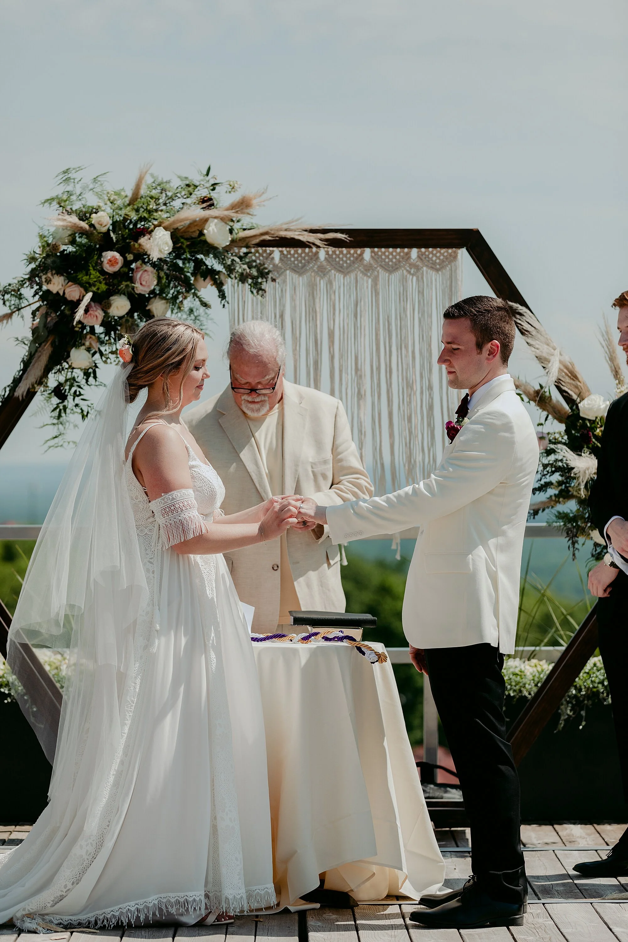 KENNA + BEN // CRYSTAL MOUNTAIN WEDDING PHOTOGRAPHER — Courtney Kent ...