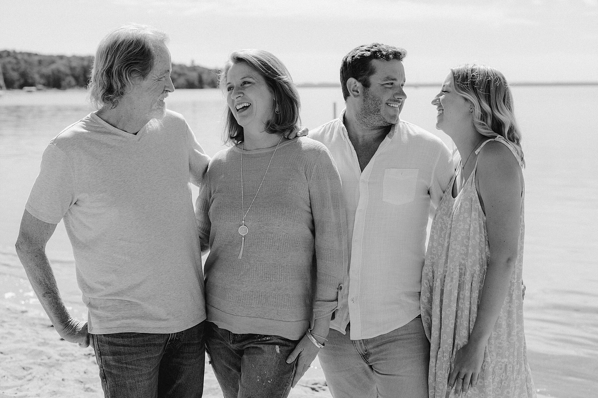 THE BALL FAMILY // EXTENDED FAMILY PORTRAIT SESSION ON OLD MISSION ...
