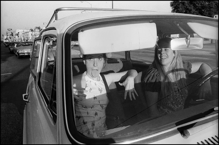 ROBERT MANN GALLERY — Mike Mandel