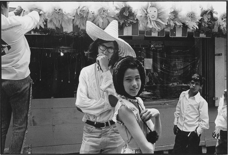 ROBERT MANN GALLERY — Mike Mandel
