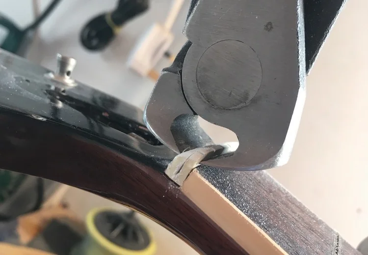 Stuck Stuff: Collapsing the Stuck Nut — Haze Guitars