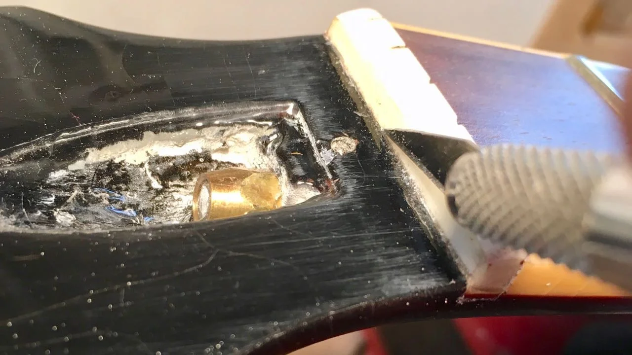 How to Remove a Gibson Guitar Nut — Haze Guitars