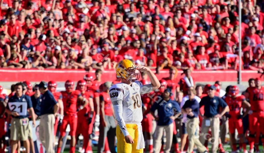 Taylor Kelly Touchdown