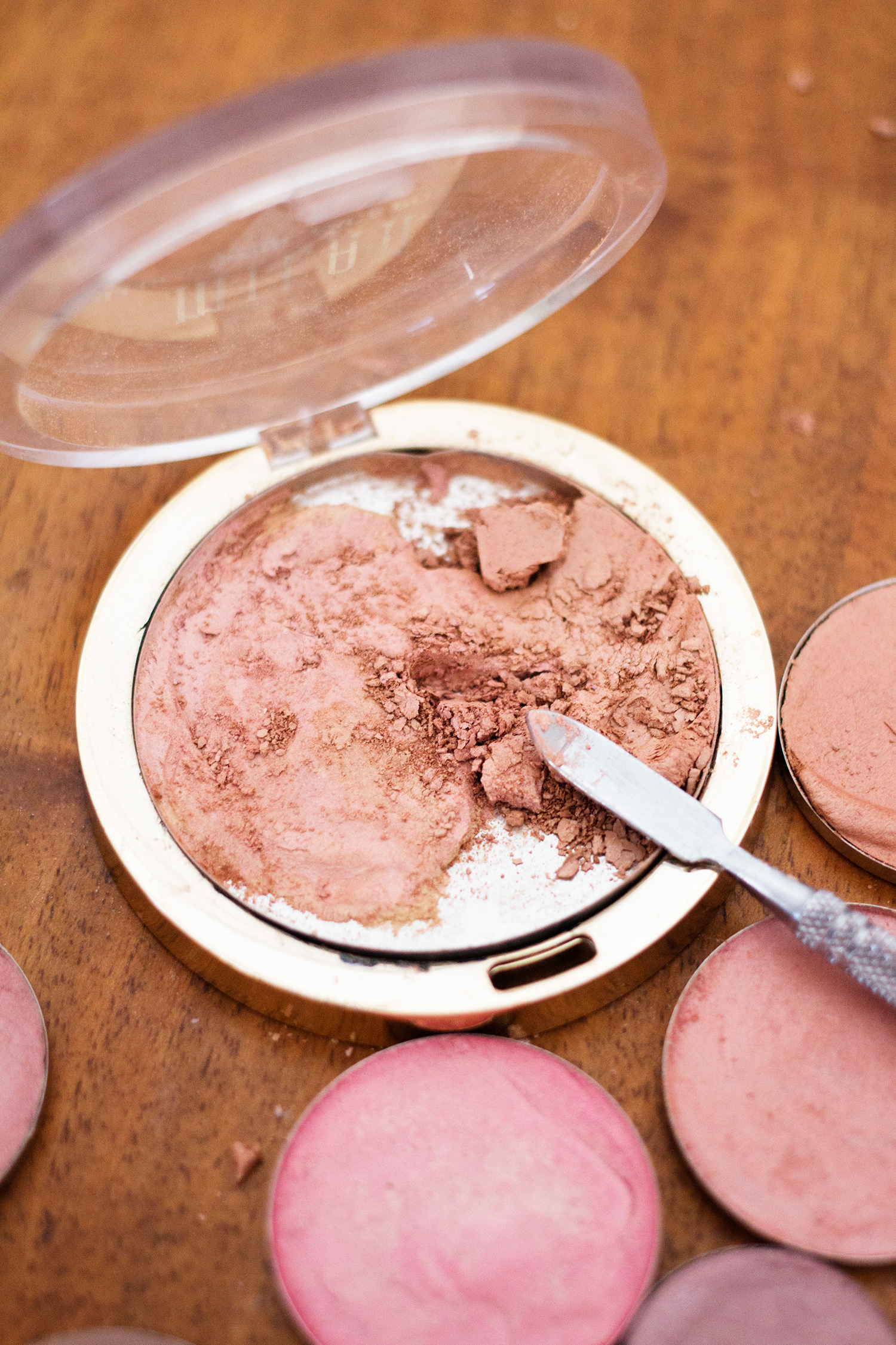 I Destroyed My Makeup for Fun — Alice Red