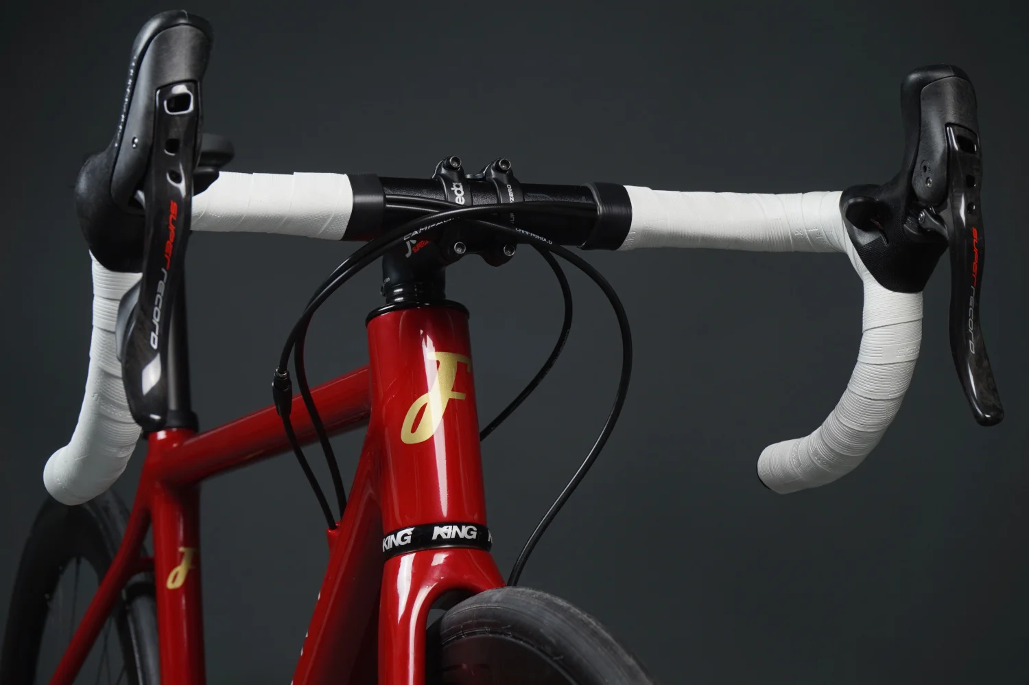 Disc brake custom carbon road bikes — Filament Bikes - Custom carbon ...