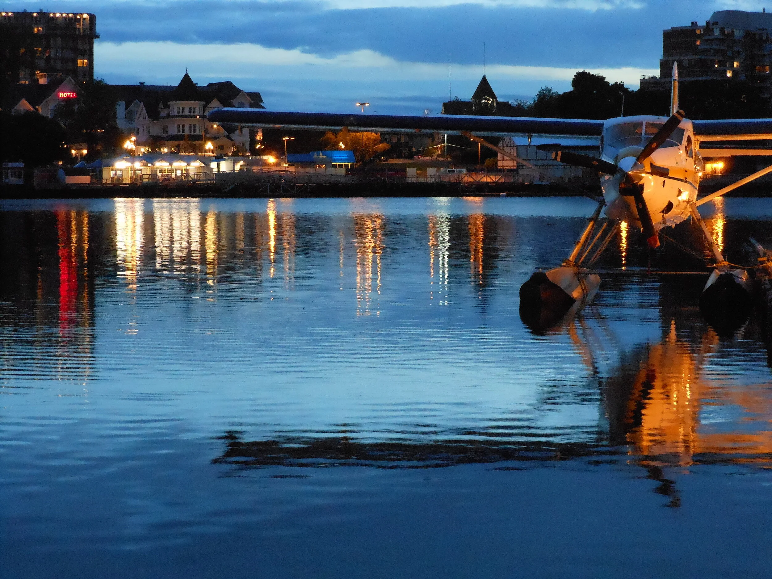 The Flying Otter - Victoria, BC