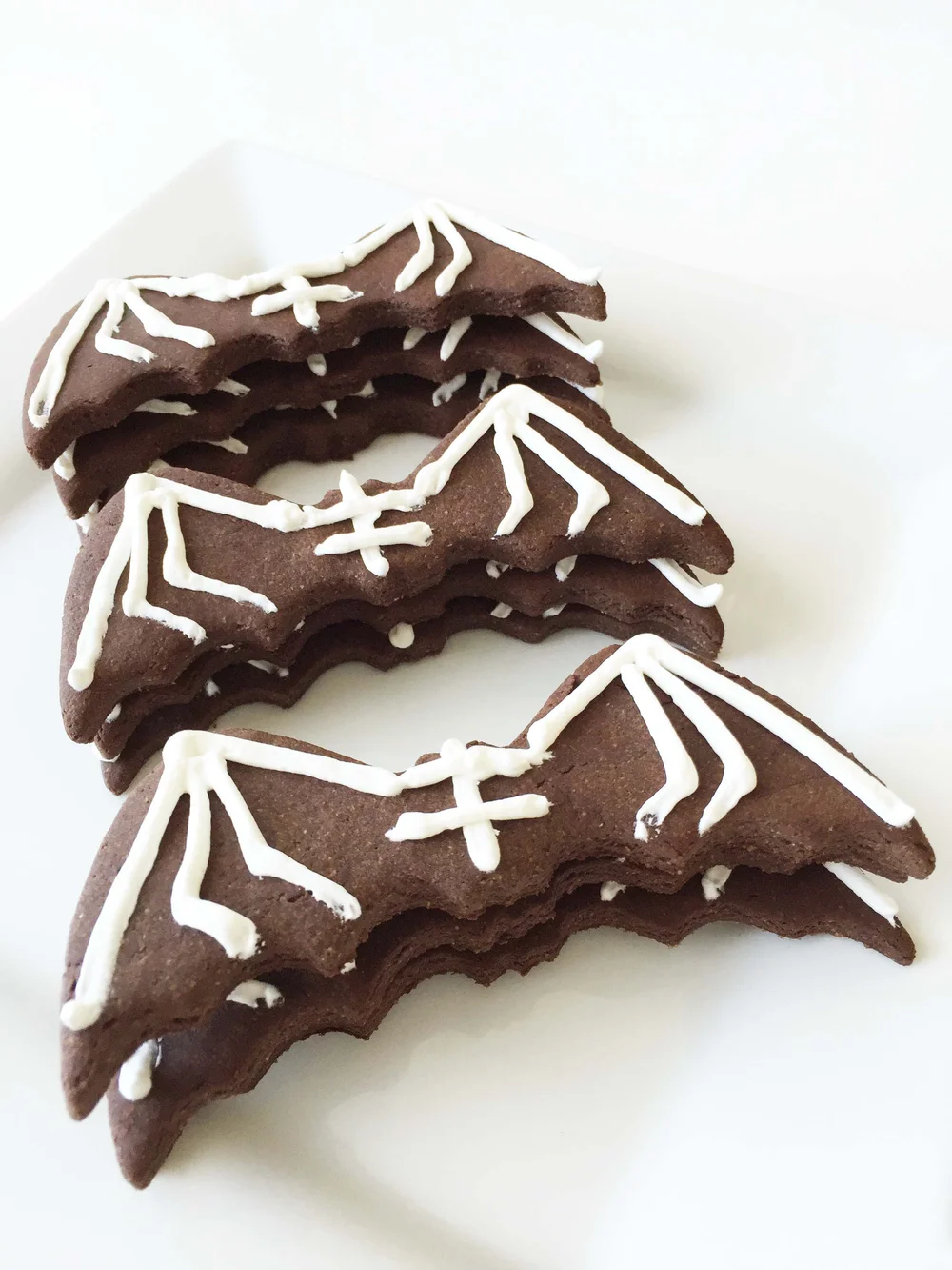 Skinny Chocolate Ginger Bat Cookies — The Skinny Fork