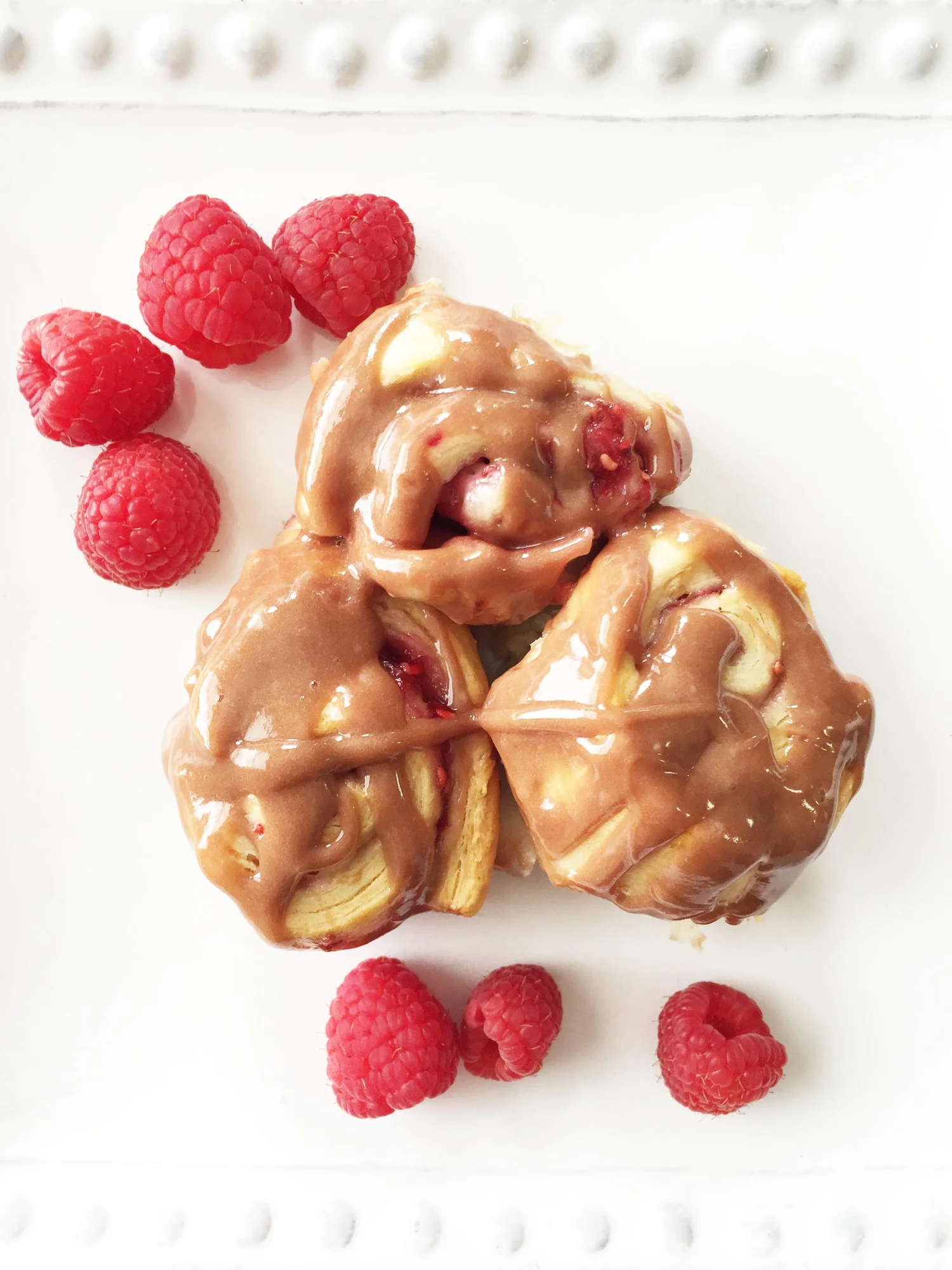 Quick Raspberry Sweet Rolls with Mocha Drizzle (Sponsored) — The Skinny ...