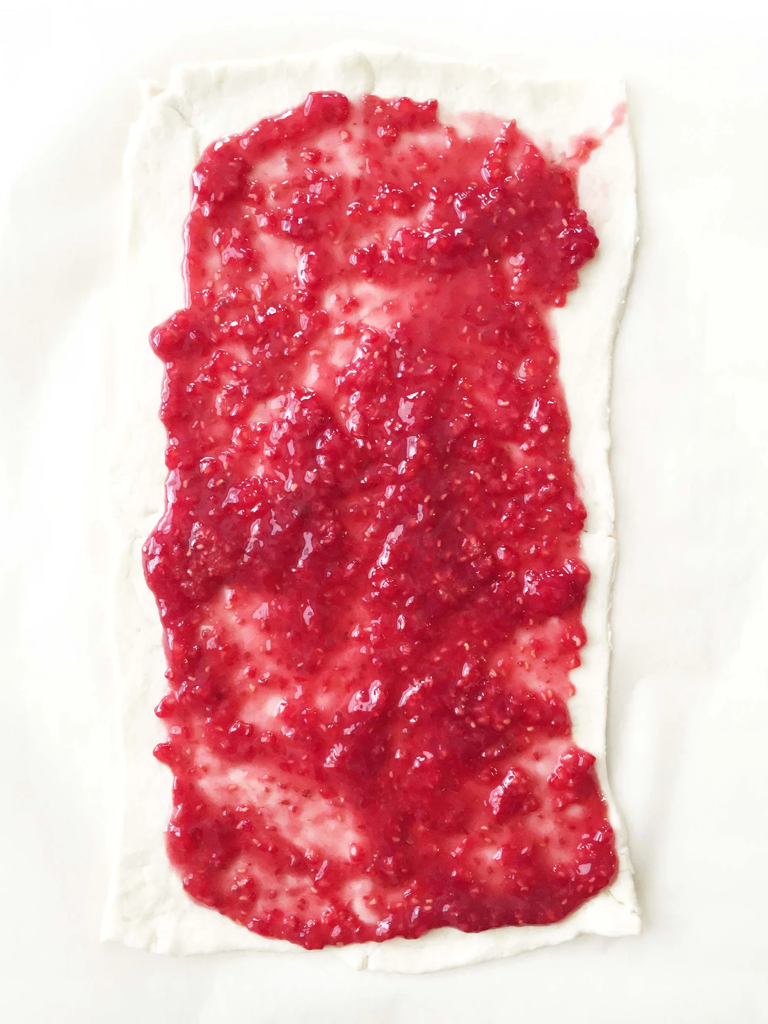 Quick Raspberry Sweet Rolls with Mocha Drizzle (Sponsored) — The Skinny ...