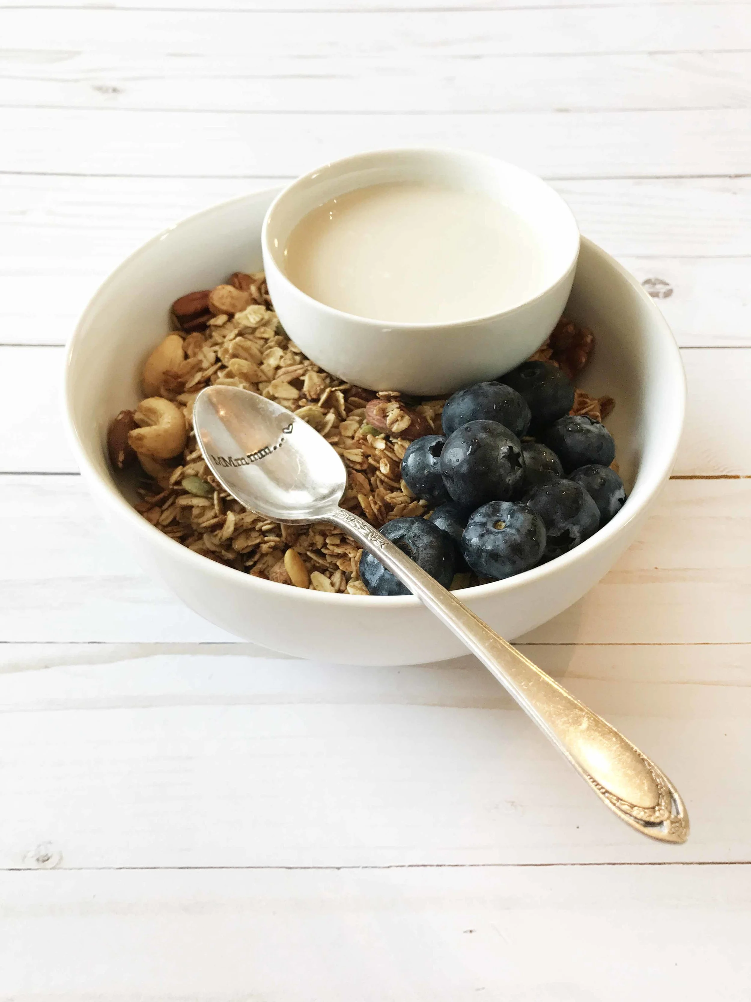 Skinny Gingerbread Granola — The Skinny Fork
