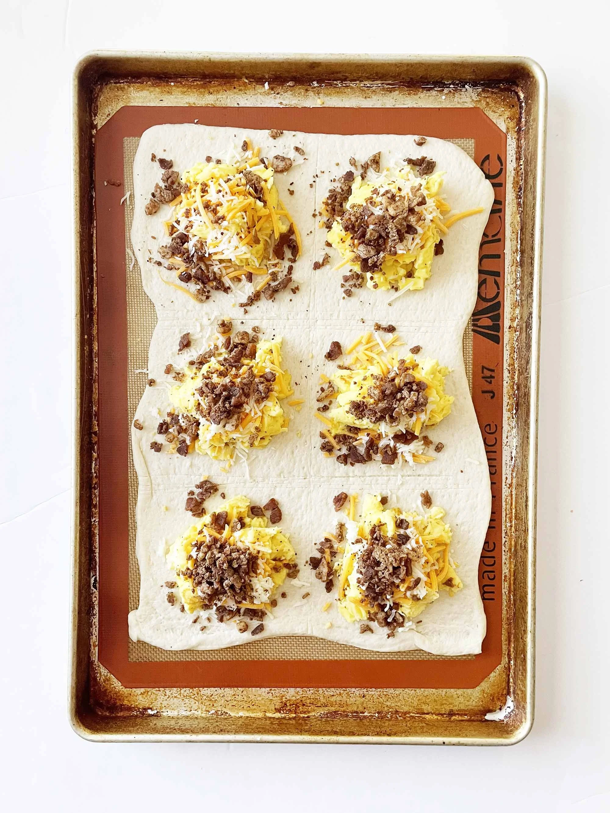 Bacon, Egg & Cheese Breakfast Pockets — The Skinny Fork