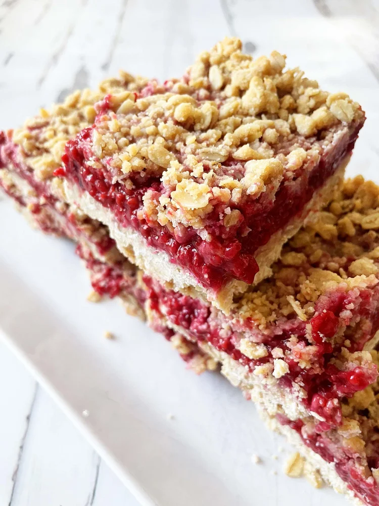 Whole Wheat Raspberry Oat Bars — The Skinny Fork