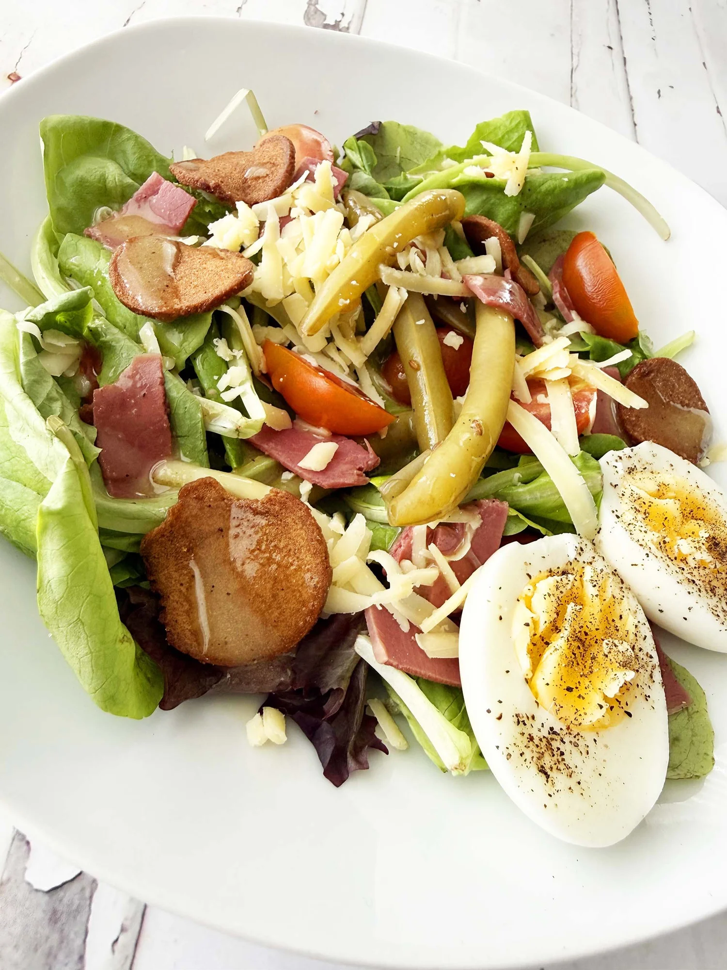 Irish Pub Salad — The Skinny Fork
