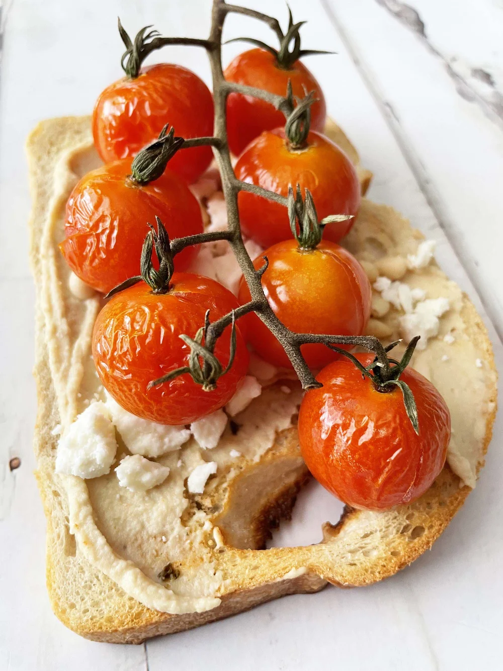 Hummus Toast — The Skinny Fork