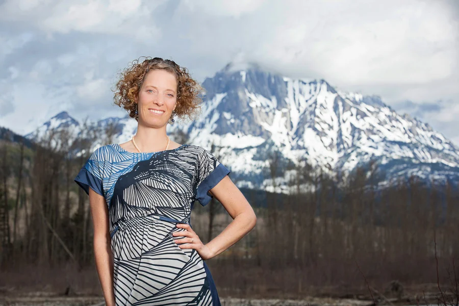 April 13: Angie Abdou is a Page Turner. Are You? — Project Bookmark Canada