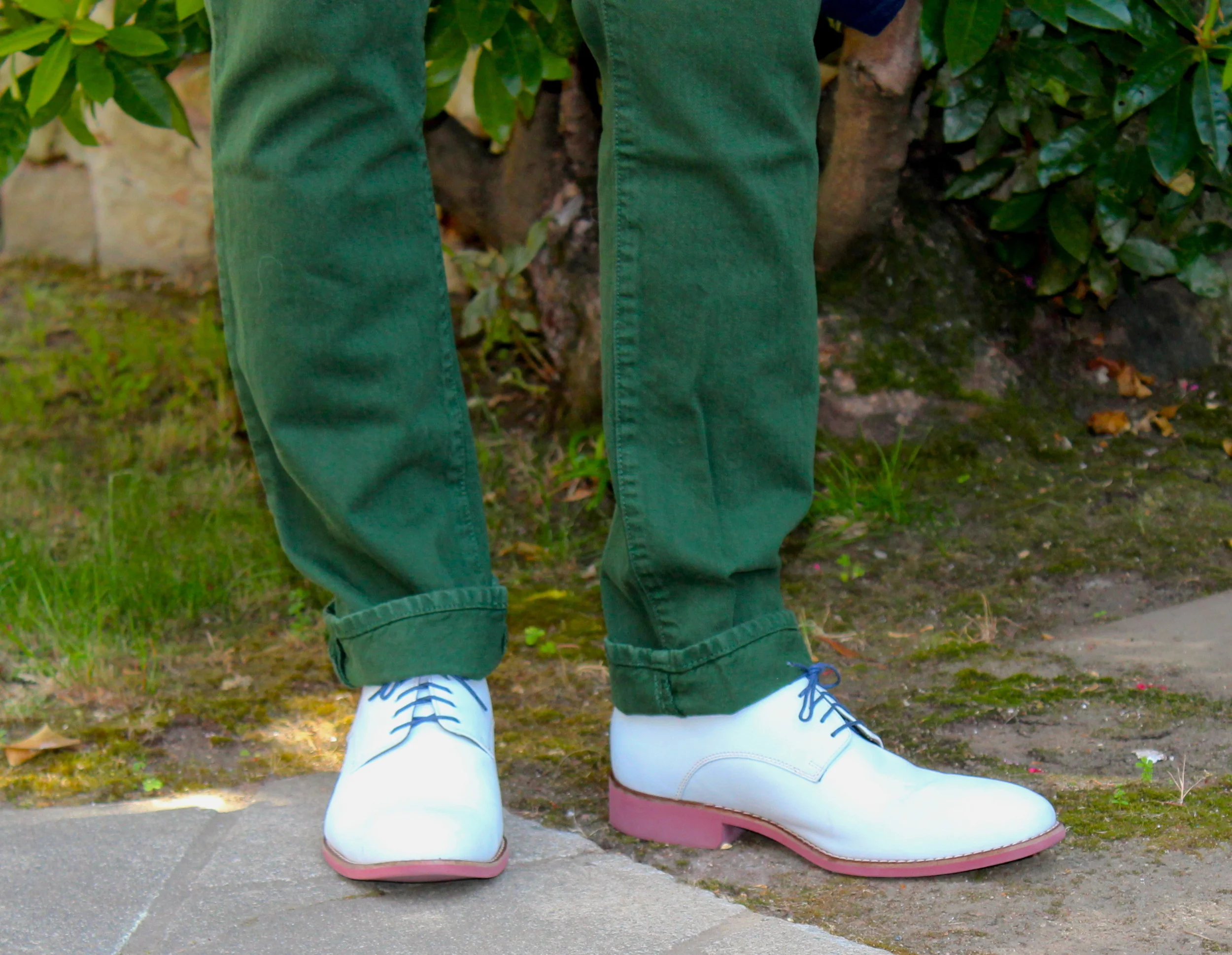 THE 3-WAY: White Bucks — Urbanite | Suburbanite - Personal Wardrobe ...