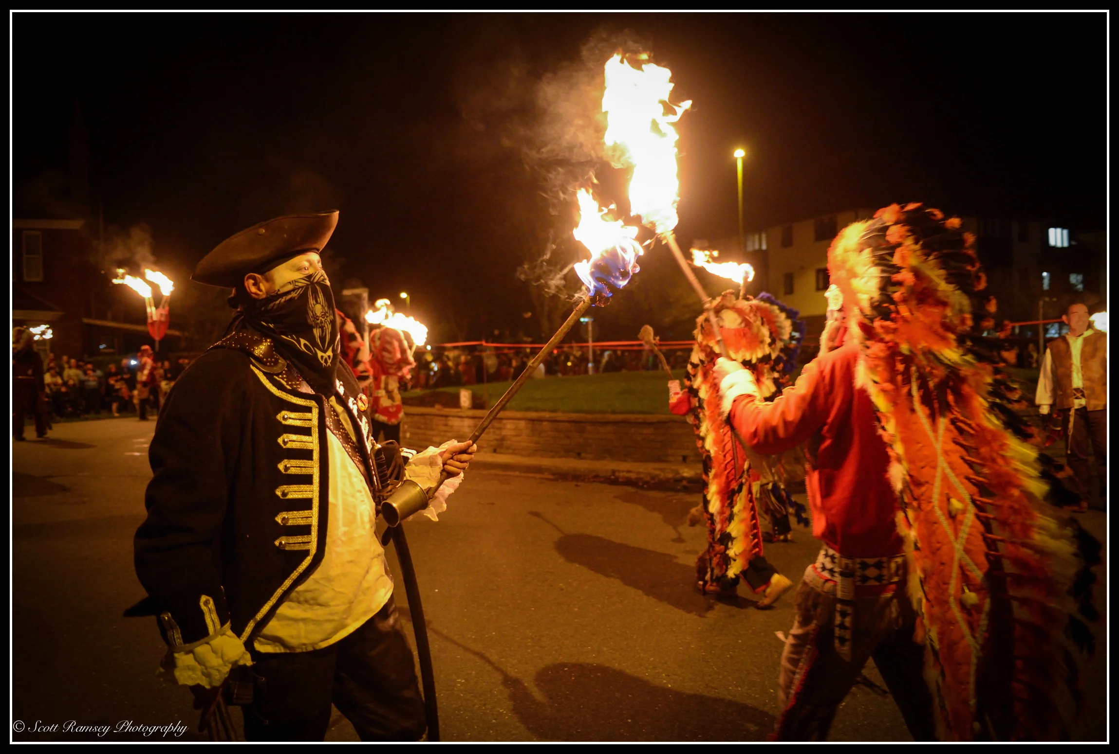 Littlehampton Bonfire Torchlight Procession — Sussex Photographer ...