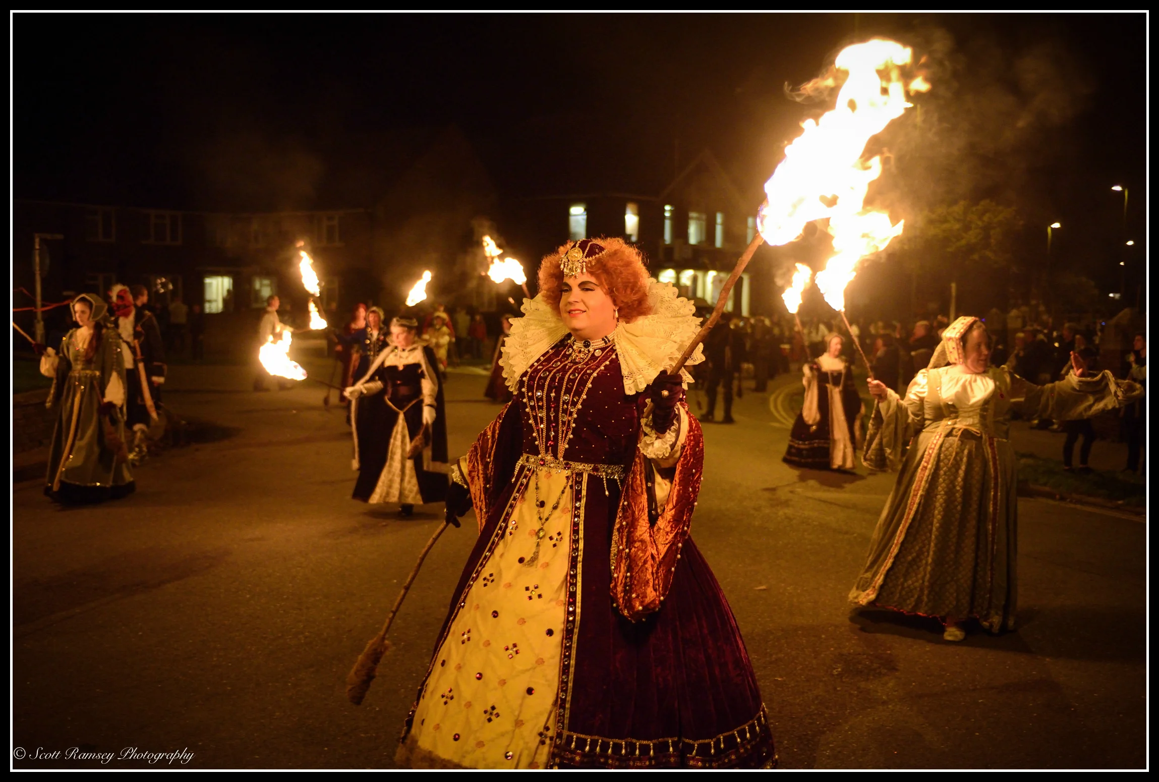 Littlehampton Bonfire Torchlight Procession — Sussex Photographer ...