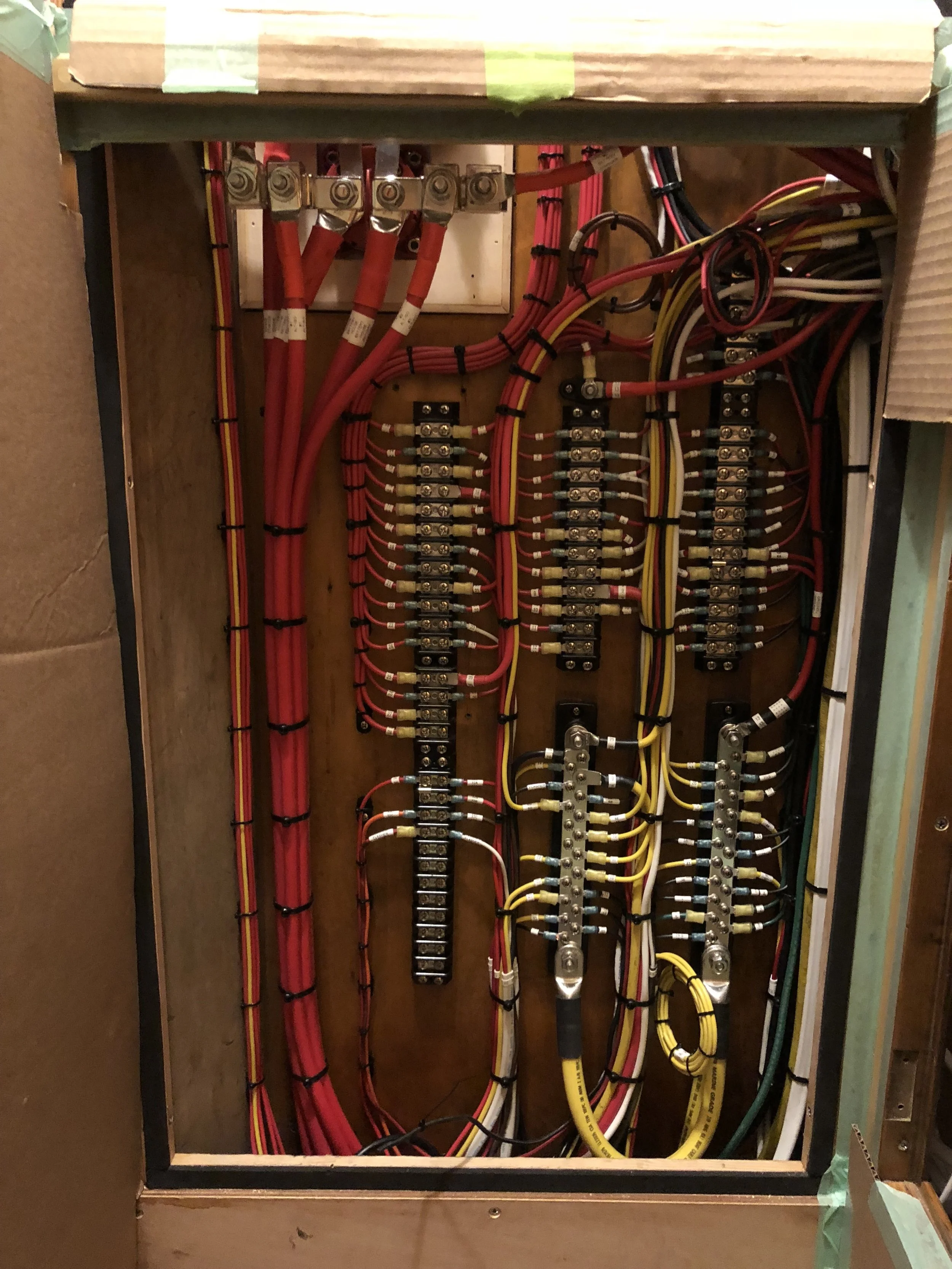 Hinckley 48’ Electrical System Upgrade — Maine Yacht Center